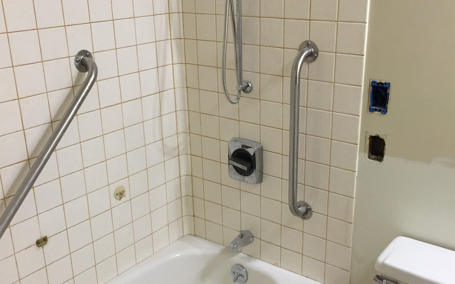 Tub to Shower Conversion in PA | Tub Cut Installers in PA | One Day ...